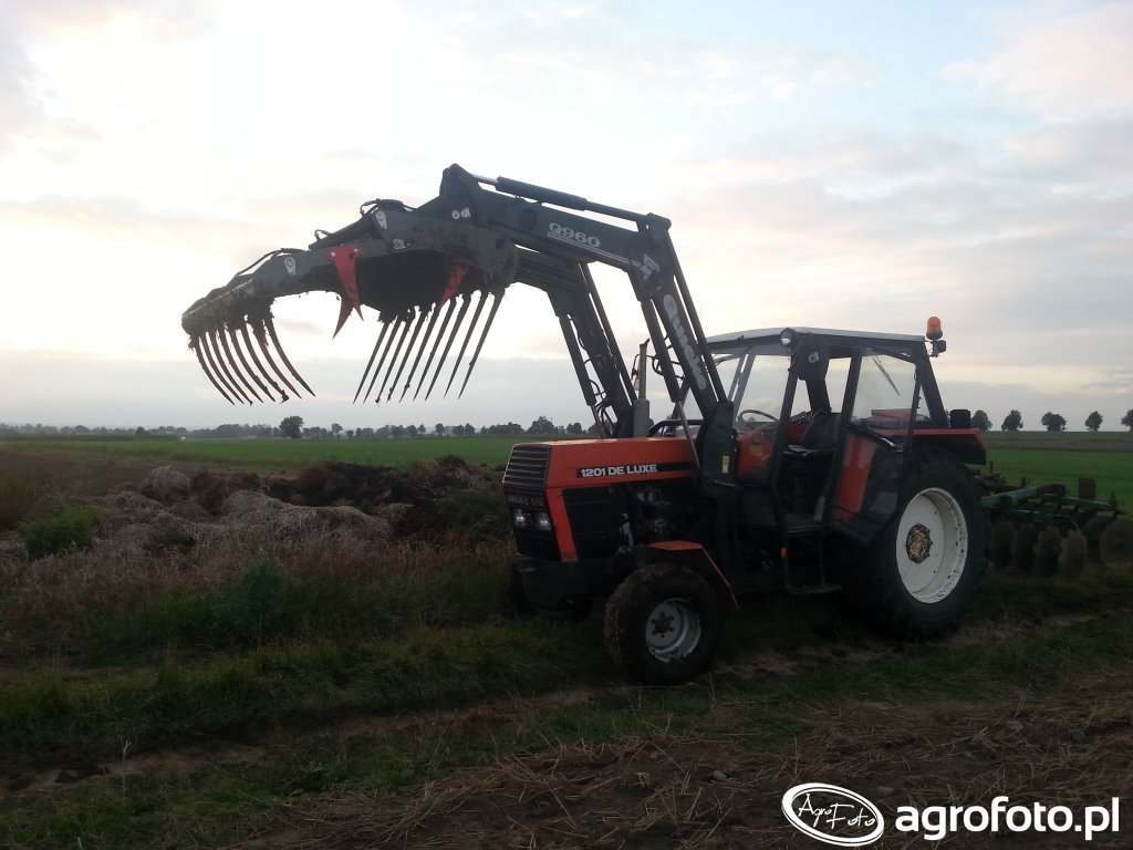 Foto traktor Ursus C-3110 6p #659515 - Galeria rolnicza agrofoto
