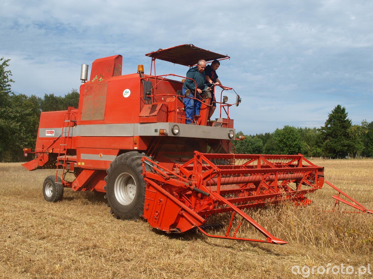 Kombajn Bizon Super Z056/7 - zdjęcie #719286 - Galeria rolnicza agrofoto