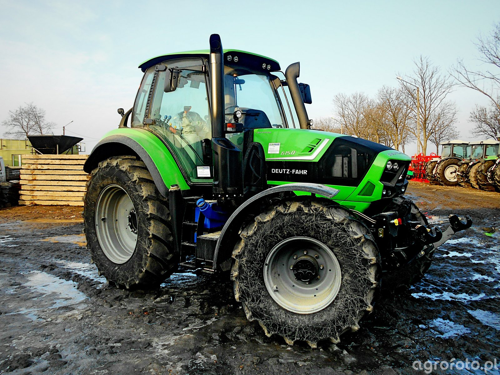 Foto ciagnik Deutz-Fahr Agrotron 6150 #483476 - Galeria rolnicza agrofoto Foto ciagnik Deutz-Fahr Agrotron 6150 #483476 - Galeria rolnicza agrofoto